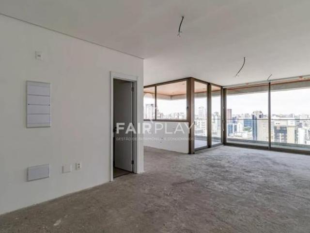 Apartamento à venda em Itaim Bibi