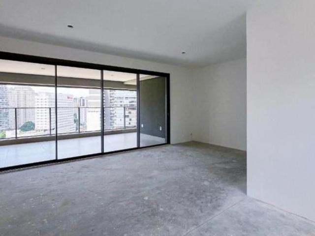 Apartamento à venda em Itaim Bibi