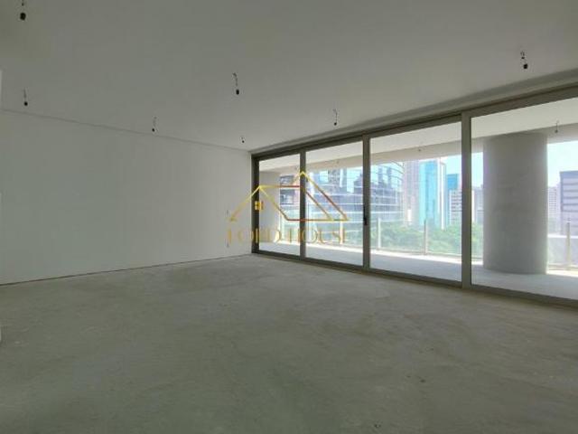 Apartamento à venda em Itaim Bibi