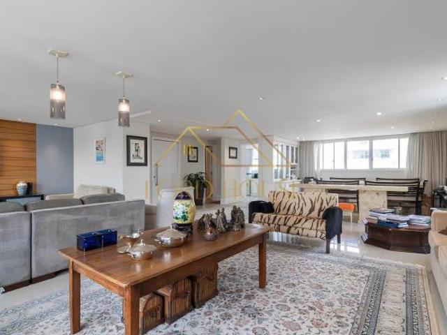 Apartamento à venda em Itaim Bibi