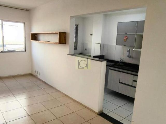Apartamento à venda em Itu SP, na Vila Santa Terezinha: 2 quartos, 1 suíte, 1 sala, 2 banheiros, 1 v