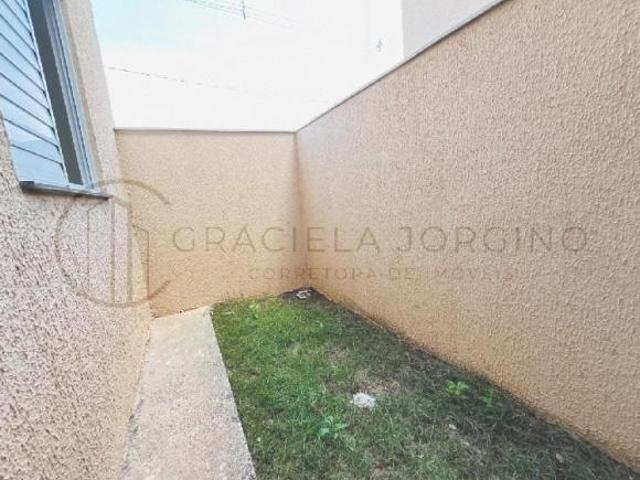 Apartamento à venda em Indaiatuba SP: 2 quartos, 2 salas, 1 banheiro e vaga de garagem!
