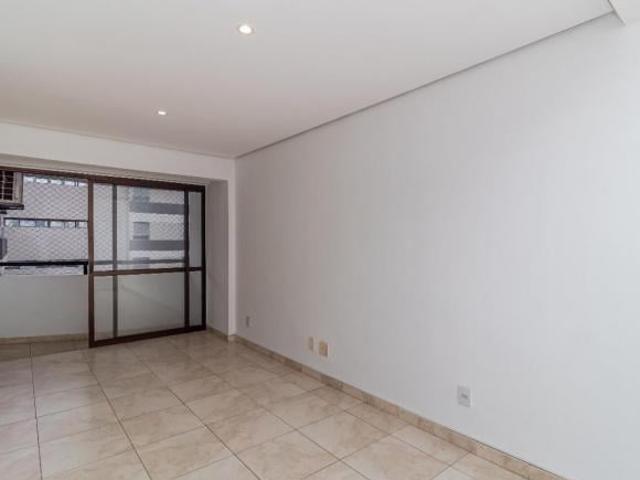 Apartamento à venda em Indianópolis com 119 m², 2 quartos, 2 vagas