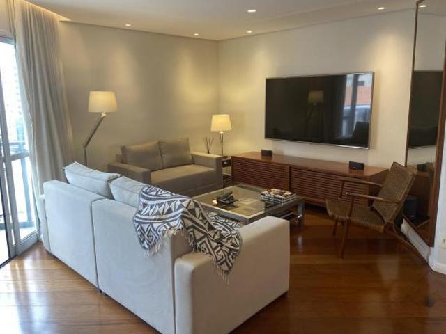 Apartamento à venda em Indianópolis com 120 m², 3 quartos, 2 vagas