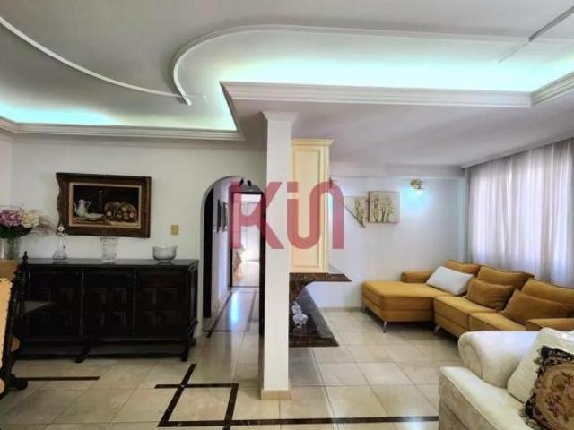 Apartamento à venda em Indianópolis, São Paulo SP: 3 quartos, 1 suíte, 2 banheir