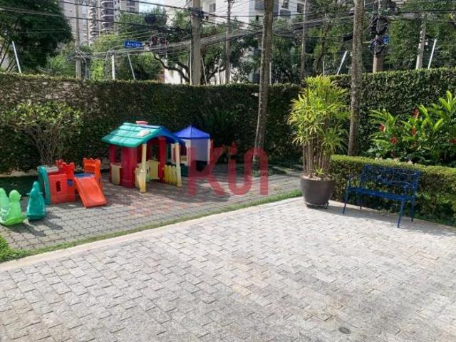 Apartamento à venda em Indianópolis, São Paulo SP: 3 quartos, 3 suítes, 1 sala