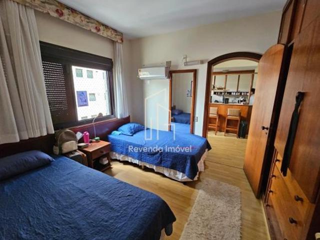 Apartamento à venda em Indianópolis, São Paulo SP: 2 quartos, 1 sala, 1 banheiro, 1 vaga, 46m² de ár