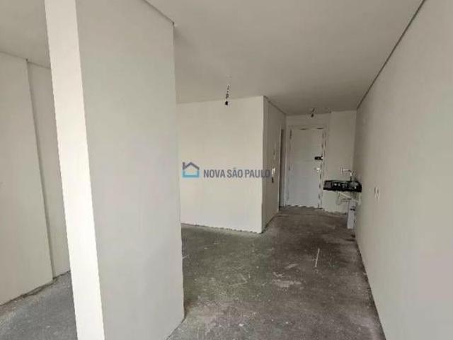 Apartamento à venda em Ipiranga, 34m2, 1 quarto, a 6 minutos do Metrô