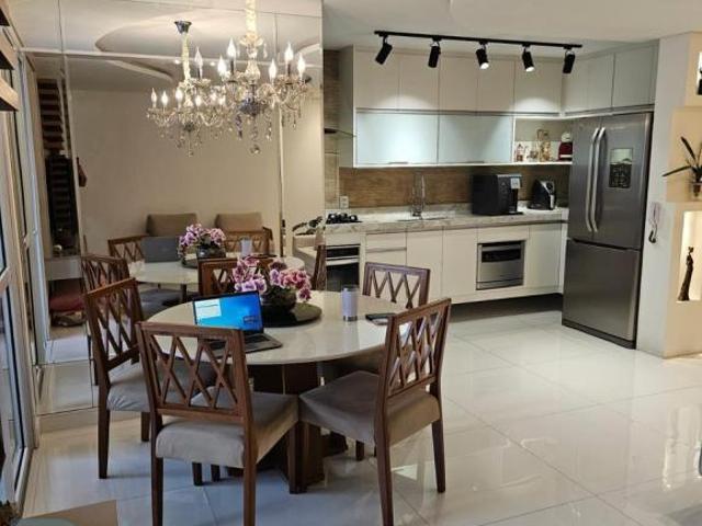 Apartamento à venda em Jundiaí SP: 3 quartos, 1 suíte, 2 salas, 2 banheiros, 2 vagas de garagem, 98m