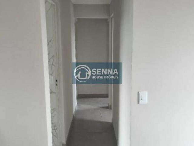 Apartamento à venda em Jundiaí SP: 2 quartos, 1 sala, 1 banheiro, garagem coberta. Ótima localização