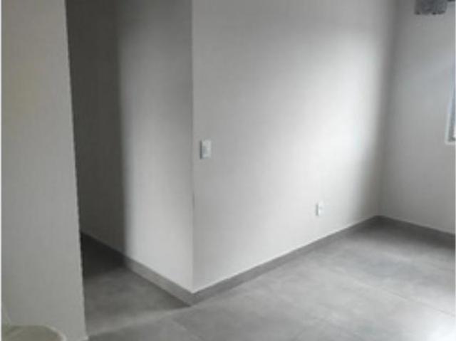 Apartamento à venda em Jundiaí SP, no bairro Cond. Conjunto Resid. Cristais: 2 quartos, 1 sala, 1 va