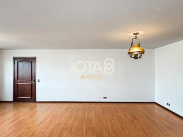 Apartamento à venda em Juvevê