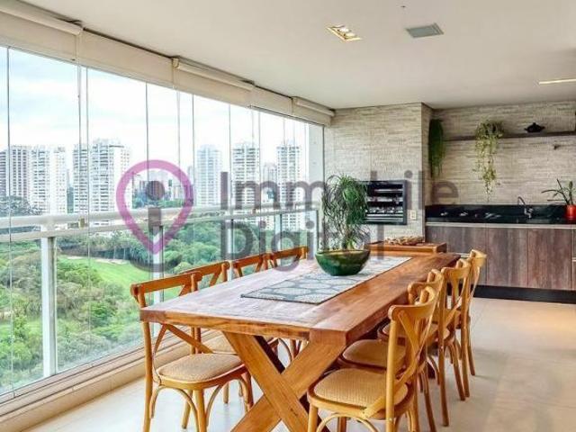 Apartamento à Venda em Jardim Taquaral, São Paulo SP