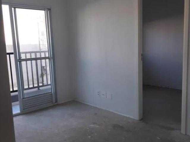 Apartamento à venda em Jardim Adriana com 42 m², 2 quartos, 1 vaga