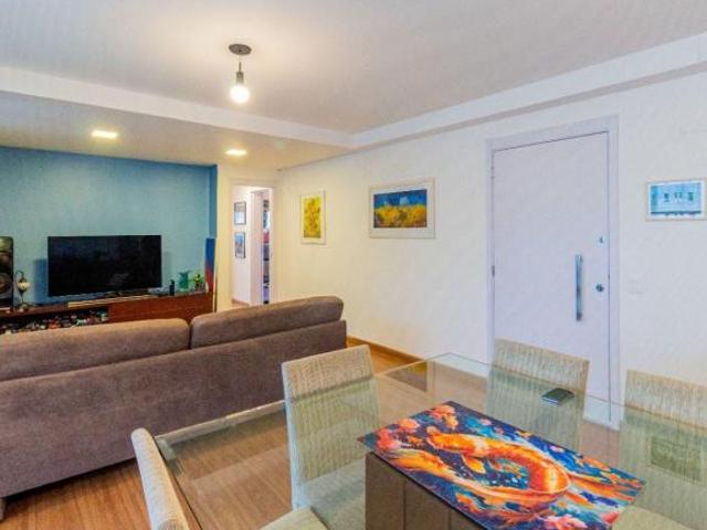 Apartamento à venda em Jardim Aurelia com 144 m², 4 quartos, 2 vagas