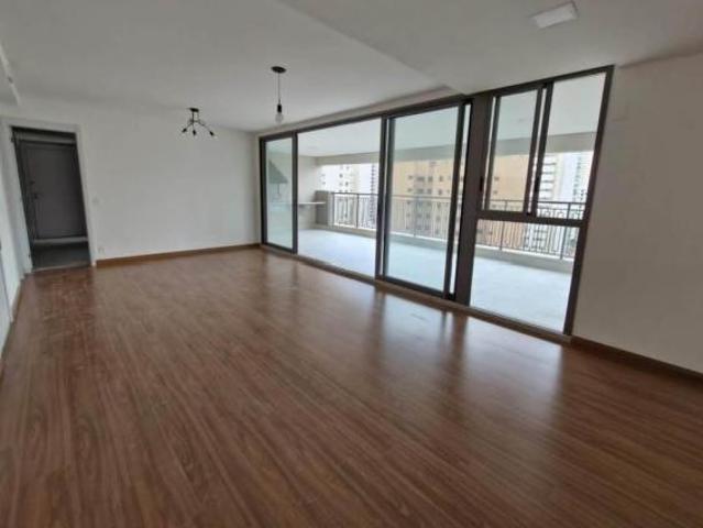Apartamento à venda em Jardim Aurelia com 144 m², 4 quartos, 2 vagas