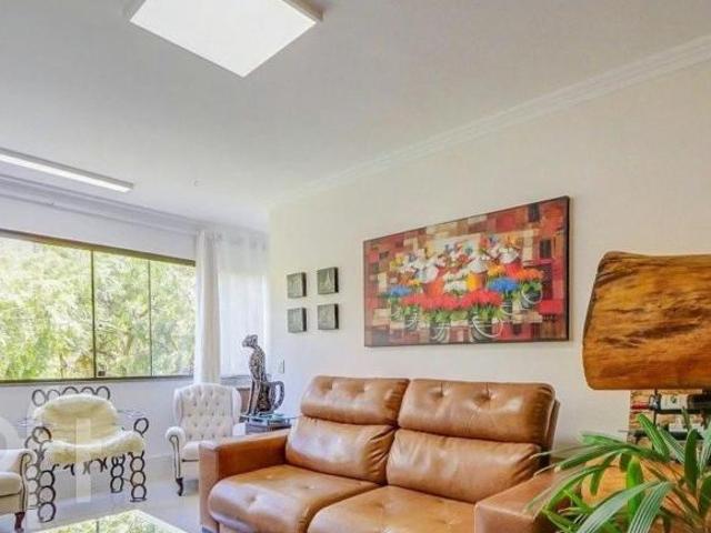 Apartamento à venda em Jardim Botânico com 95 m², 3 quartos, 1 suíte, 1 vaga