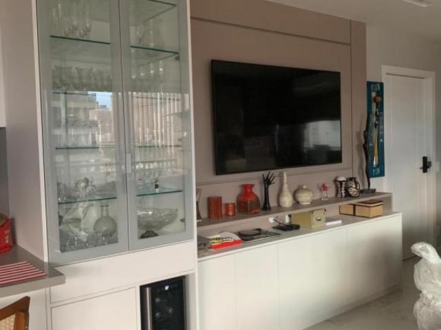 Apartamento à venda em Jardim das Acacias com 167 m², 3 quartos, 3 vagas