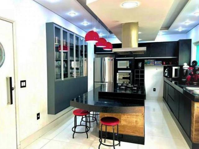 Apartamento à venda em Jardim das Bandeiras com 300 m², 6 quartos, 6 vagas