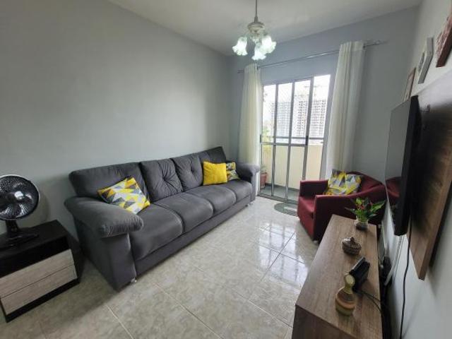 Apartamento à venda em Jardim Flor da Montanha com 64 m², 3 quartos, 1 vaga