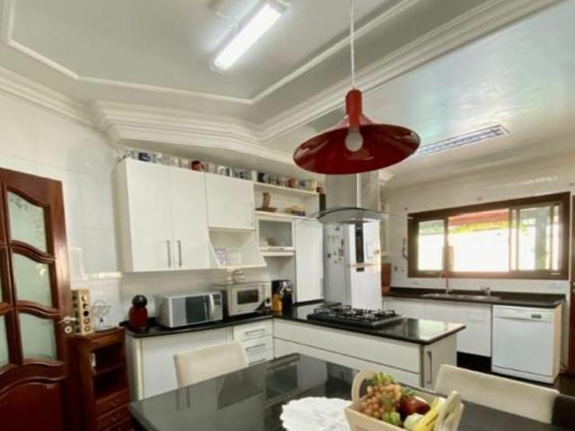 Apartamento à venda em Jardim Ibiti do Paco com 440 m², 6 quartos, 2 vagas