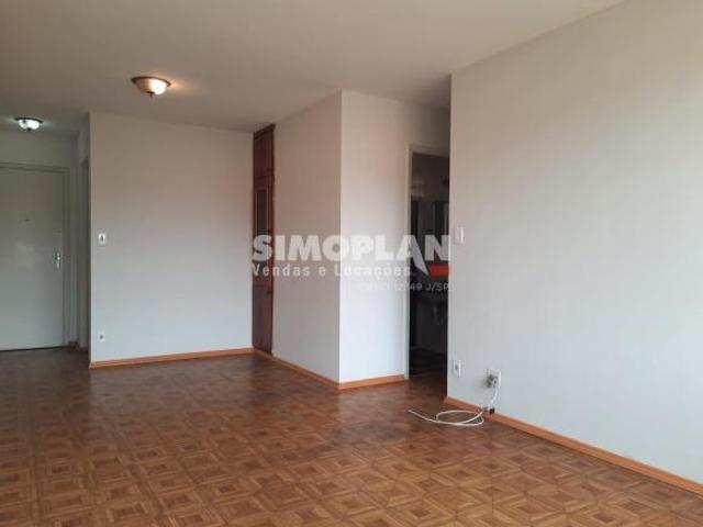 apartamento à venda em Jardim Leonor