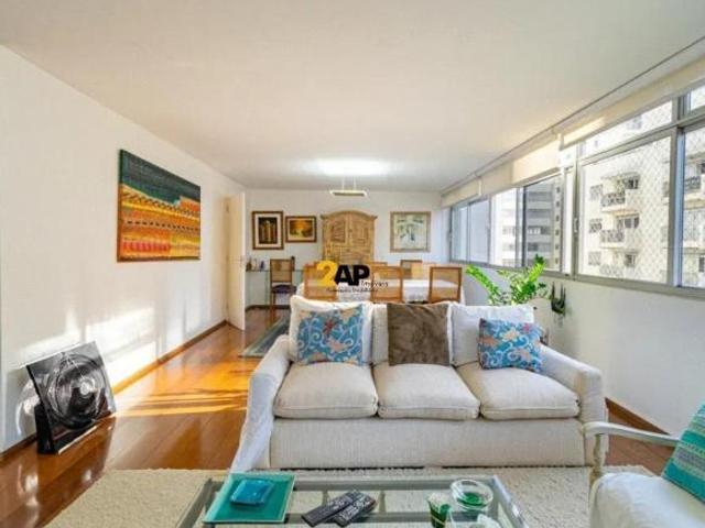 Apartamento à venda em Jardim Paulista, com 3 dormitórios sendo 1 suíte, 3 salas, 4 banheiros, 2 vag