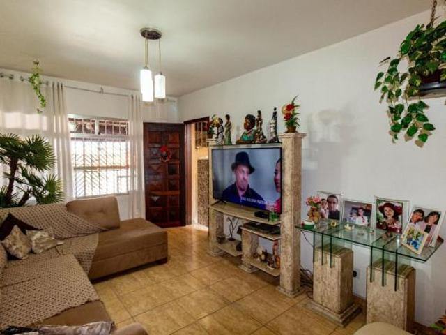 Apartamento à venda em Jardim Regis com 125 m², 3 quartos, 2 vagas