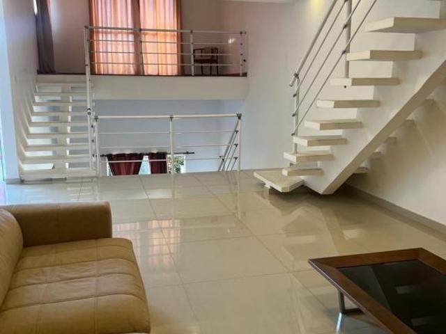 Apartamento à venda em Jardim Rio das Pedras com 250 m², 3 quartos, 2 vagas
