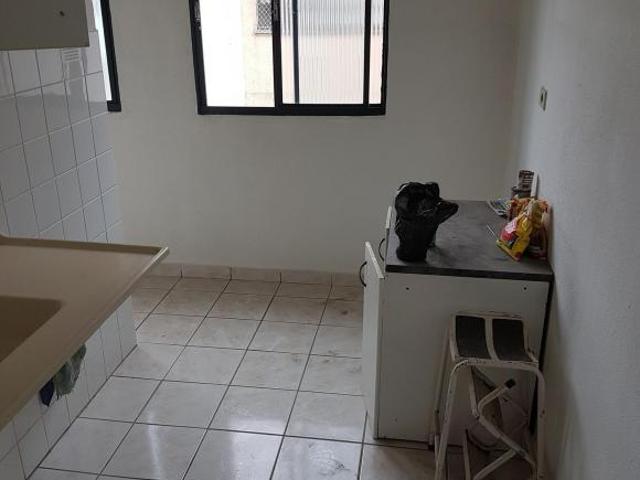 Apartamento à venda em Jardim Santa Teresinha com 44 m², 2 quartos, 1 vaga