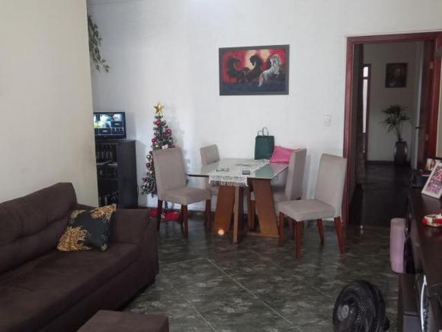 Apartamento à venda em Jardim Saira com 287 m², 4 quartos, 6 vagas