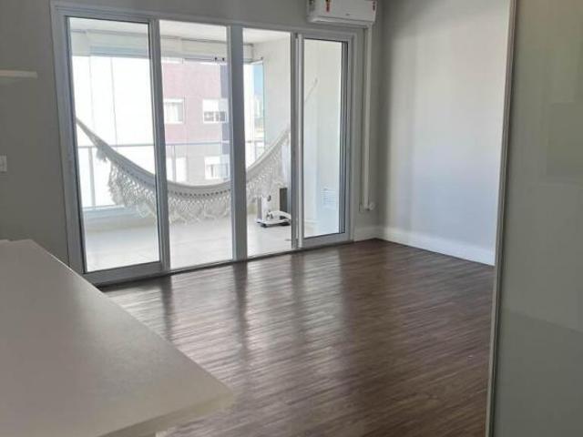 Apartamento à venda em Lapa com 69 m², 2 quartos, 1 vaga