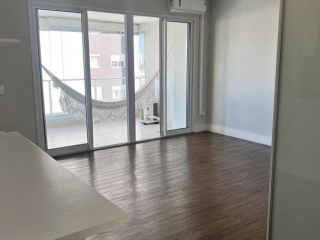 Apartamento à venda em Lapa com 69 m², 2 quartos, 1 vaga