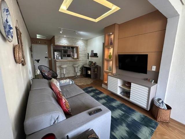 Apartamento à venda em Lapa com 75 m², 3 quartos, 2 vagas