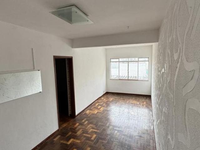 Apartamento à venda em Lapa com 71 m², 2 quartos, 0 vagas