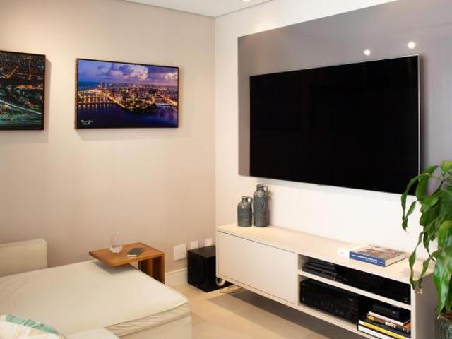 Apartamento à venda em Lapa com 73 m², 2 quartos, 2 vagas