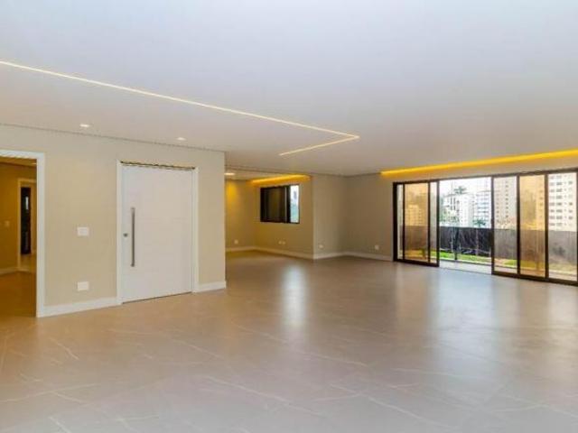 Apartamento à venda em Liberdade com 236 m², 3 quartos, 3 vagas