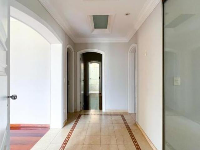 Apartamento à venda em Londrina, Centro, com 3 suítes, com 283 m², Edifício Imperatriz