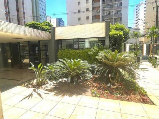 Apartamento à venda em Londrina, Centro, com 4 quartos, com 460 m², Edifício Santa Mônica
