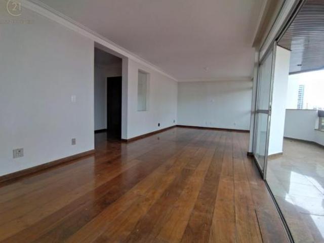 Apartamento à venda em Londrina, Centro, com 4 quartos, com 213 m², Edifício Villa Capri
