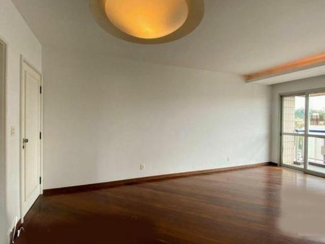 Apartamento à venda em Lourdes