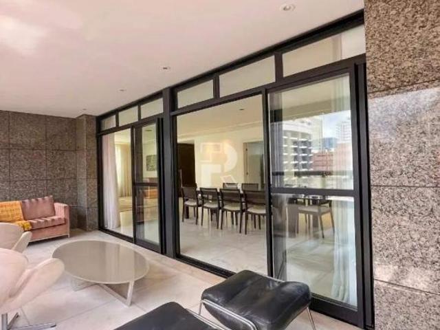 Apartamento à Venda em Lourdes 4 Quartos, 2 Suítes, 4 Vagas
