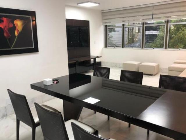 Apartamento à venda em Lourdes