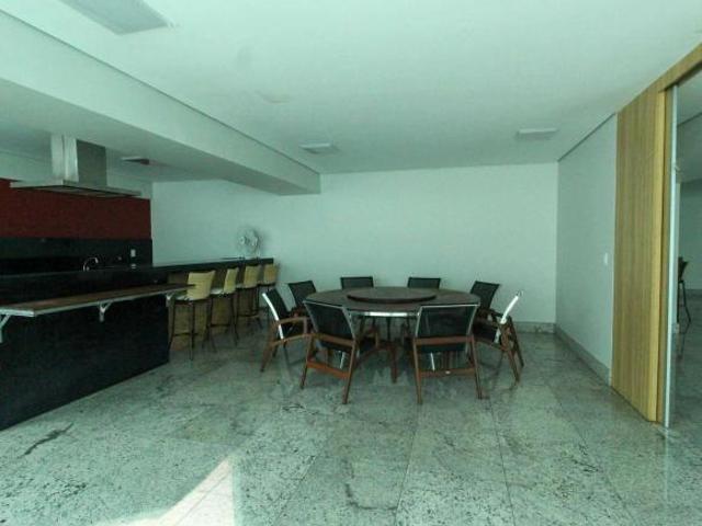 Apartamento à venda em Lourdes