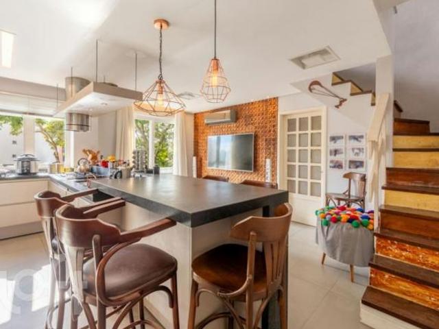 Apartamento à venda em Passo D&apos areia com 152 m², 3 quartos, 2 vagas