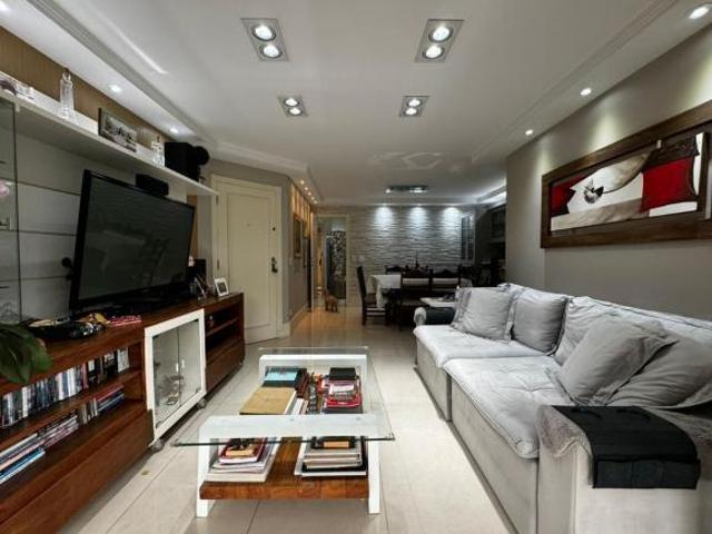 Apartamento à venda em Paraíso do Morumbi com 121 m², 3 quartos, 3 vagas