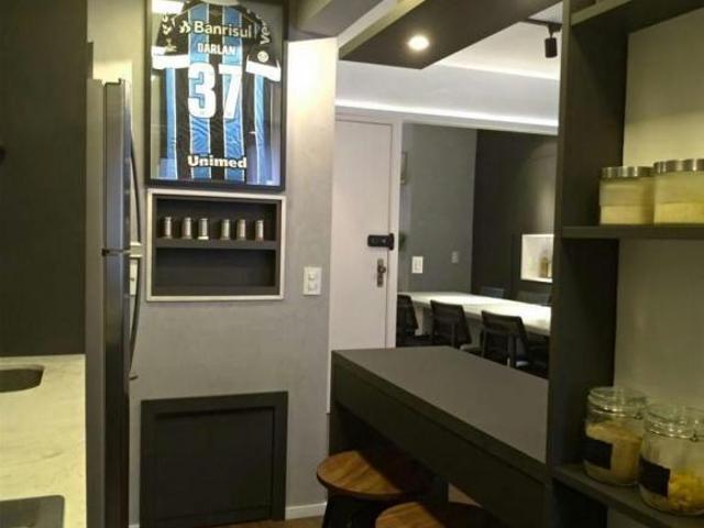 Apartamento à venda em Partenon com 51 m², 2 quartos, 1 vaga
