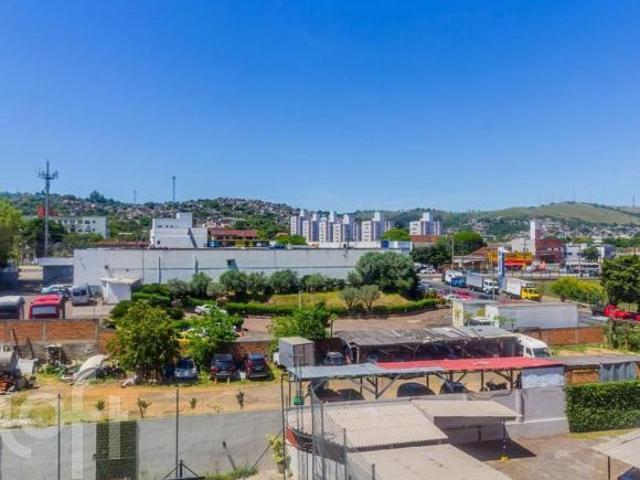 Apartamento à venda em Partenon com 76 m², 2 quartos, 1 vaga