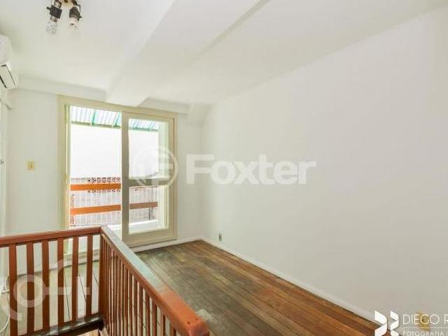 Apartamento à venda em Partenon com 28 m², 1 quarto