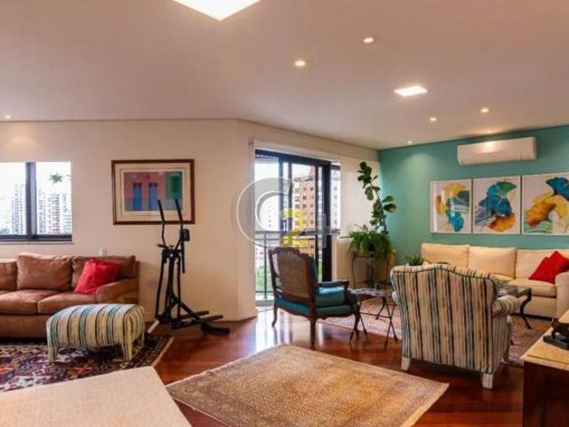 Apartamento a venda em Perdizes com 4 quartos e 3 vagas de garagem!